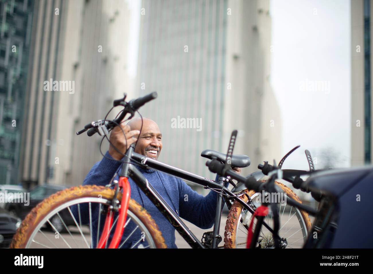 Car rack hi-res stock photography and images - Alamy