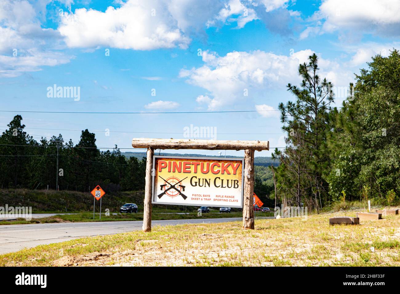 Augusta, Ga USA - 06 27 21: Pinetucky Gun club sign Stock Photo - Alamy