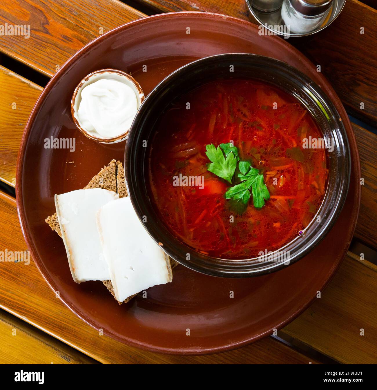 Borscht russia serving hi-res stock photography and images - Alamy