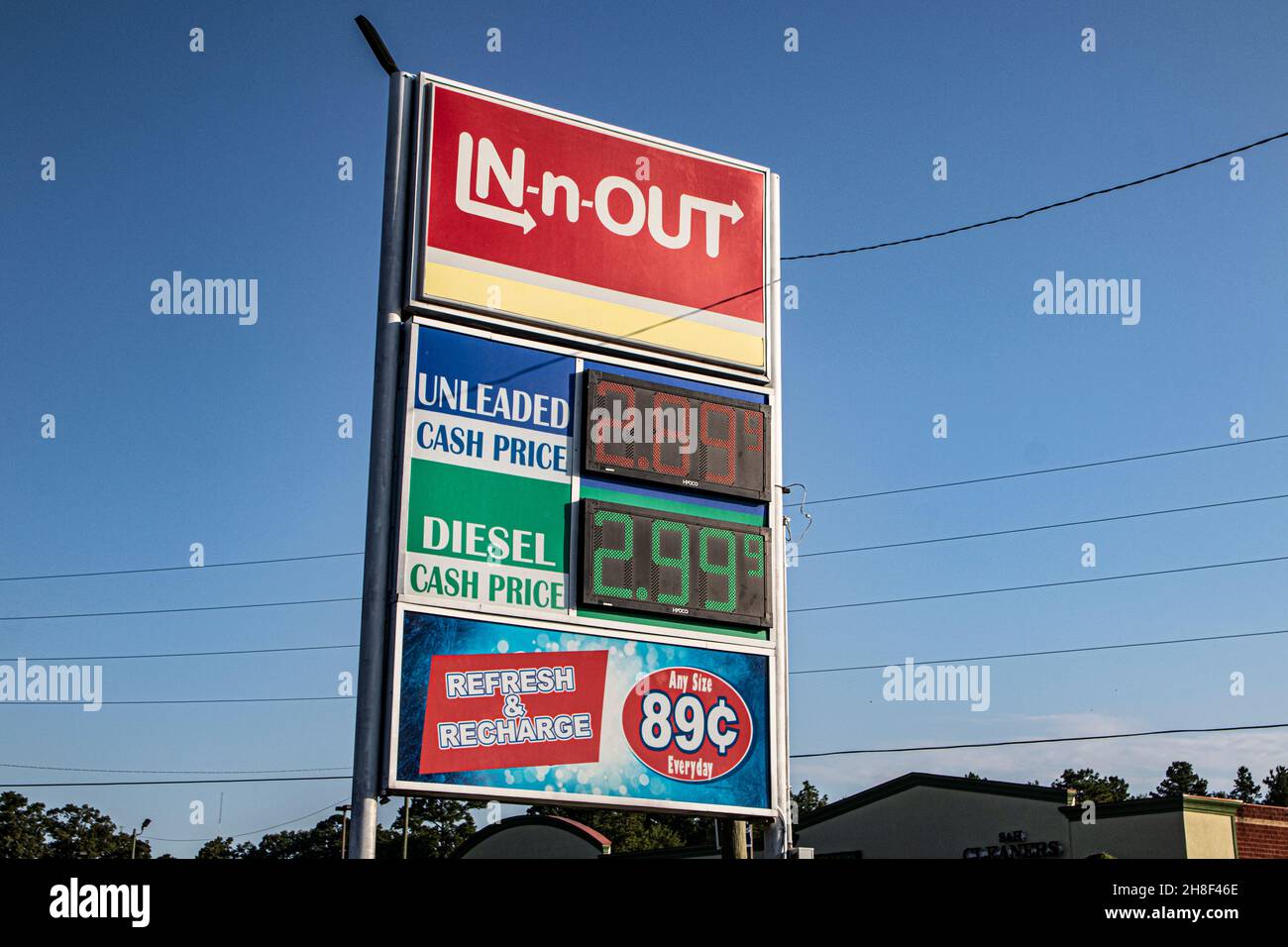 Augusta, Ga USA - 07 16 21: Urban vintage gas station price street sign ...