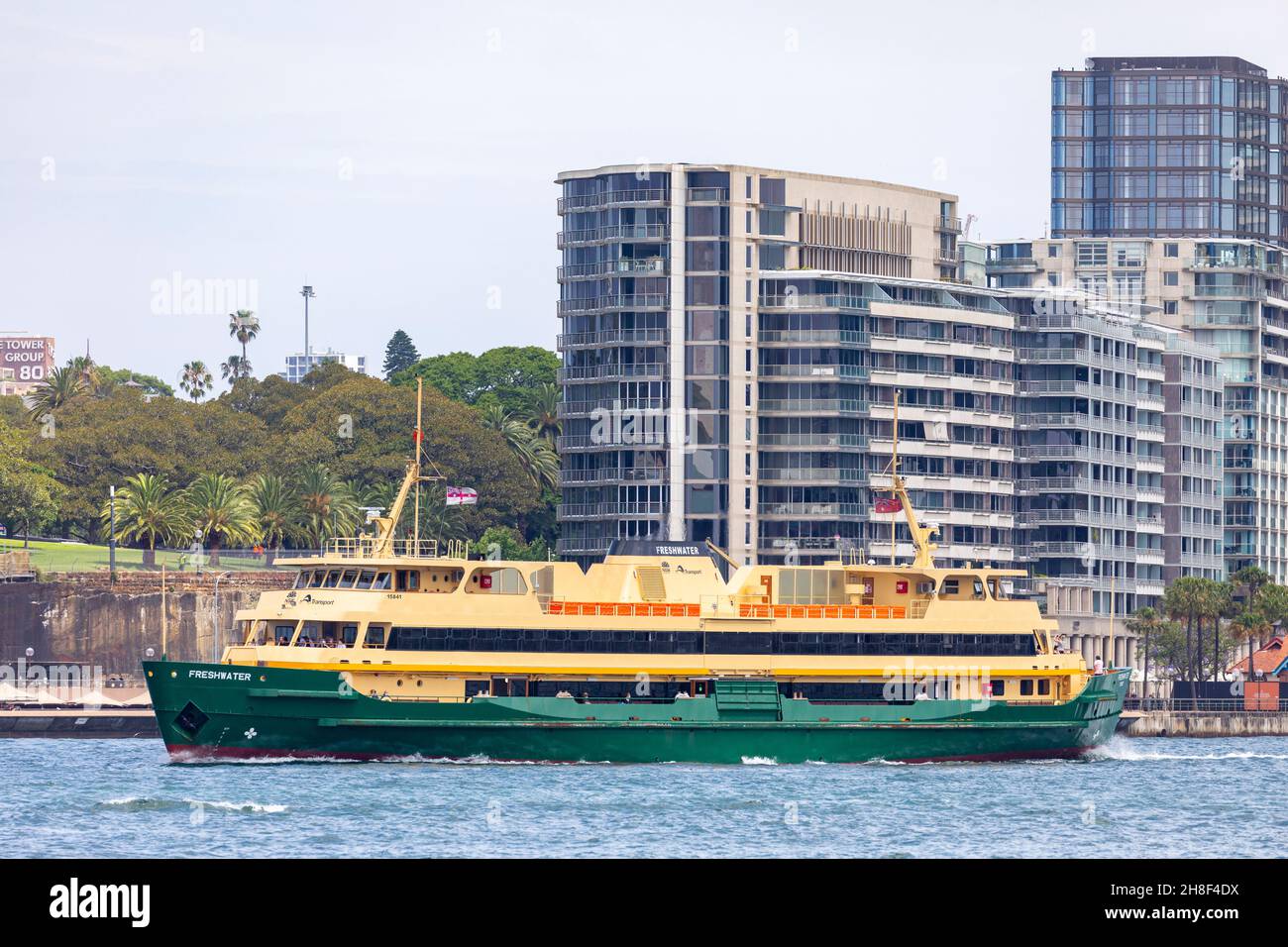 Sydney harbour ferries 1982 hi-res stock photography and images - Alamy