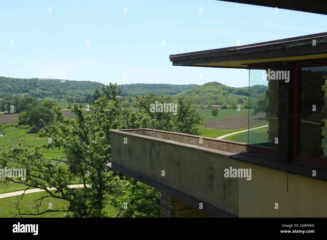 Frank Lloyd Wright Deck Wright Designed Samara Reopens Following