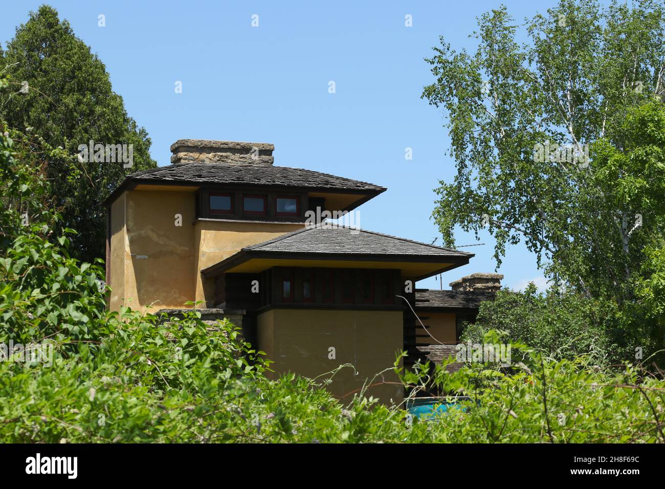 Taliesin house exterior. Architecture and decor design by Frank Lloyd ...