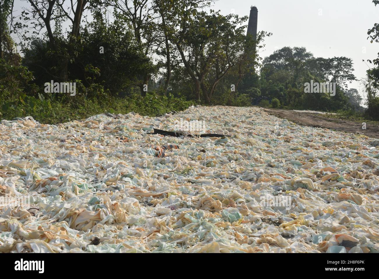 Waste fabric recycling is the process by which old clothing and other ...