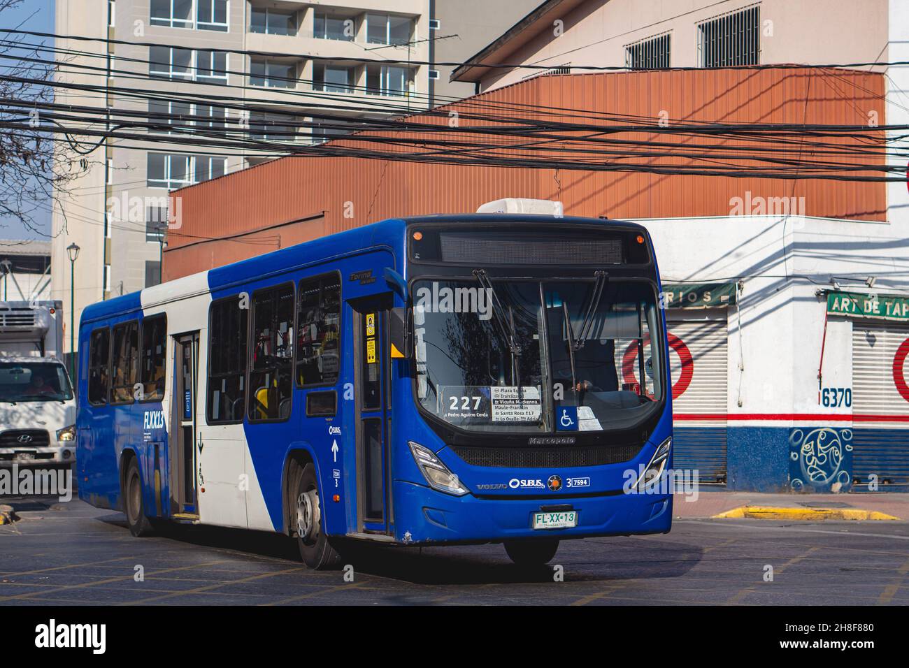 Bus 227 hi-res stock photography and images - Alamy