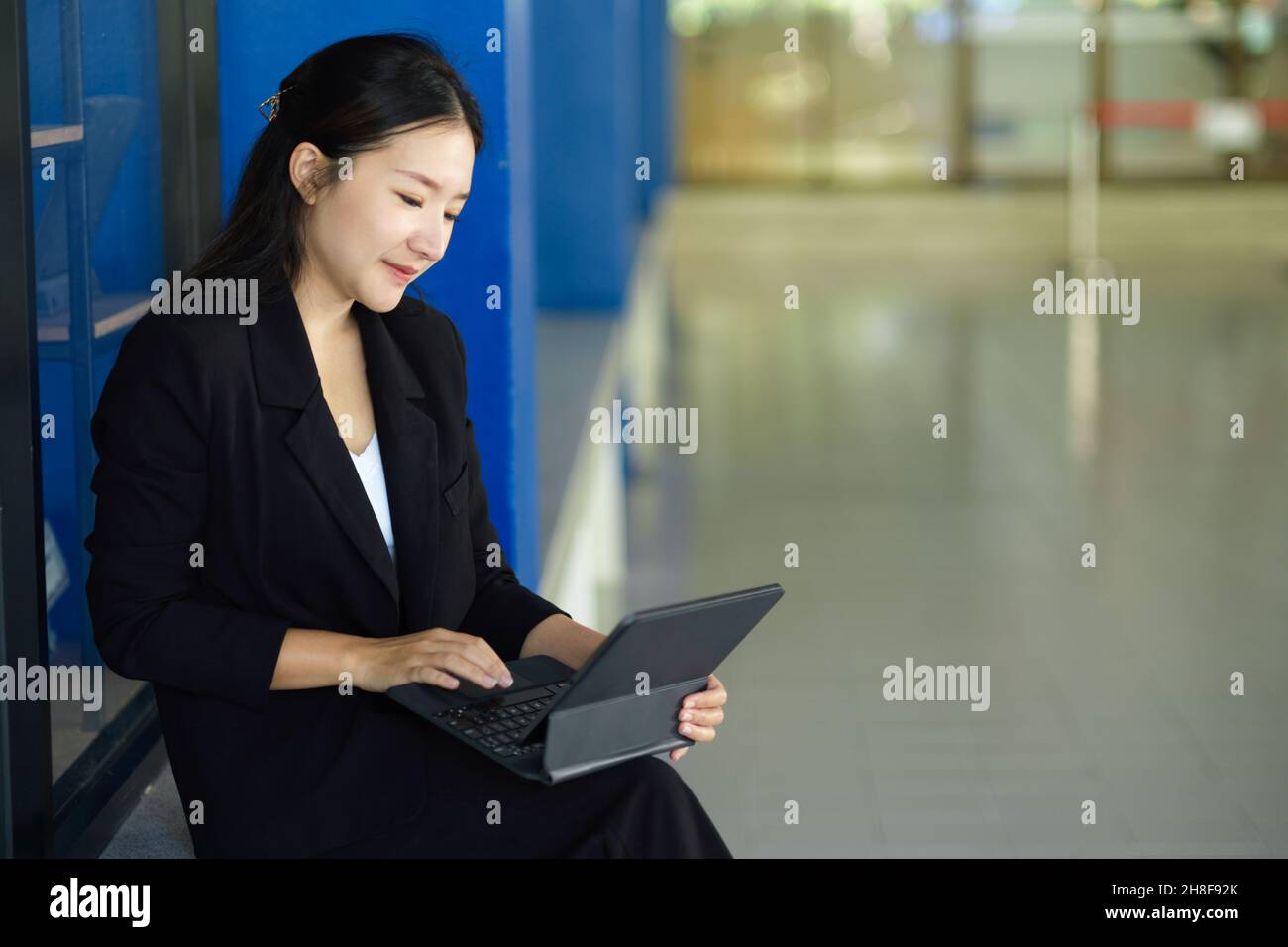 Successful asian female manager hi-res stock photography and images - Alamy