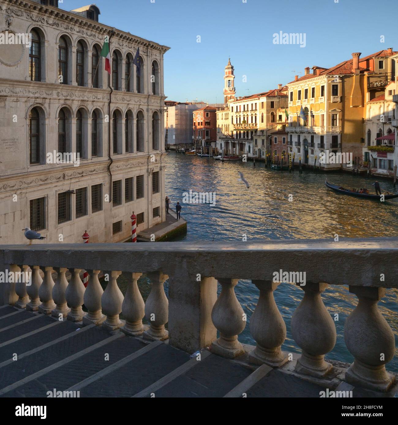 Nice canal hi-res stock photography and images - Alamy