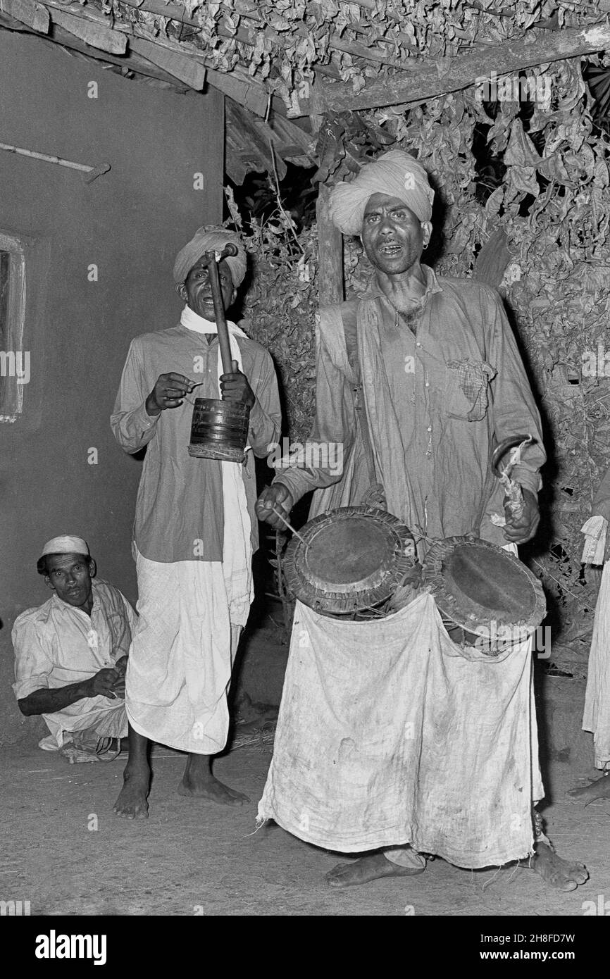 Gondhali High Resolution Stock Photography and Images - Alamy