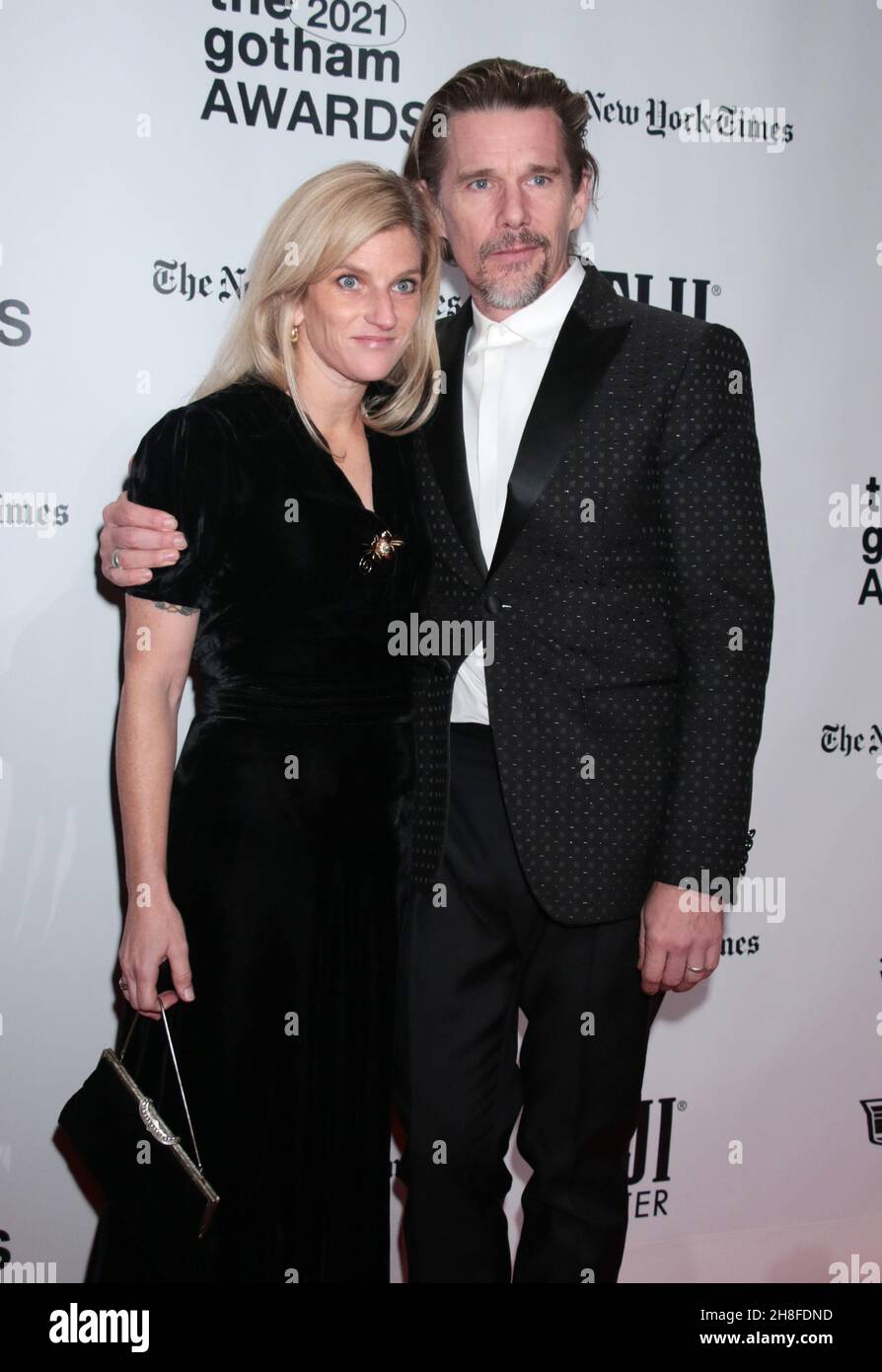 New York, NY, USA. 29th Nov, 2021. Ryan Hawke and Ethan Hawke at the ...