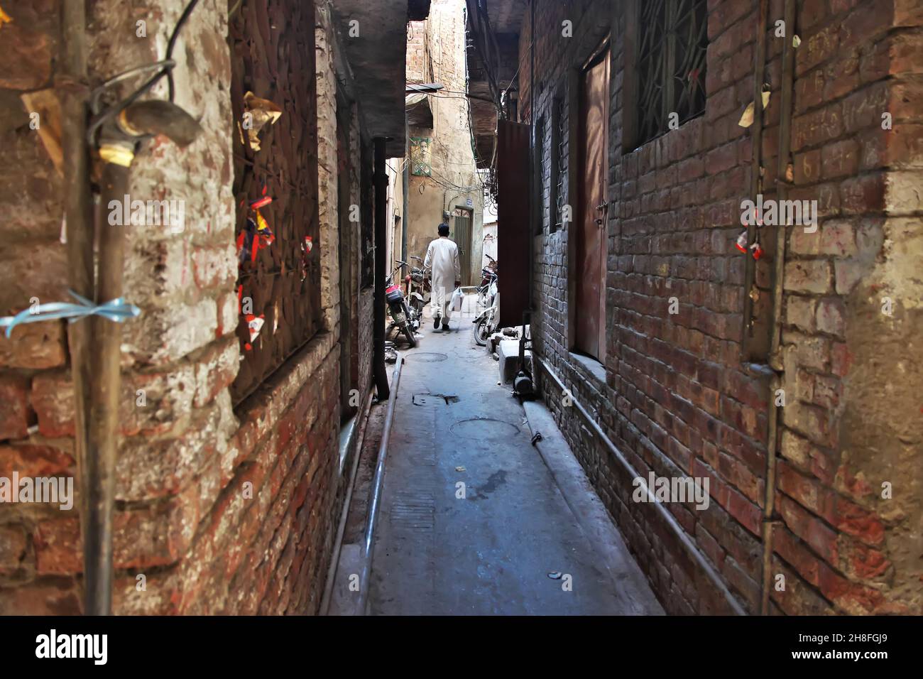 The vintage street in Lahore, Punjab province, Pakistan Stock Photo - Alamy