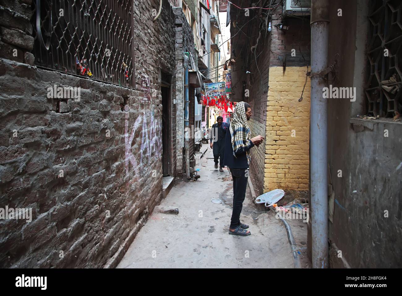 Lahore walled city bazaar hi-res stock photography and images - Alamy