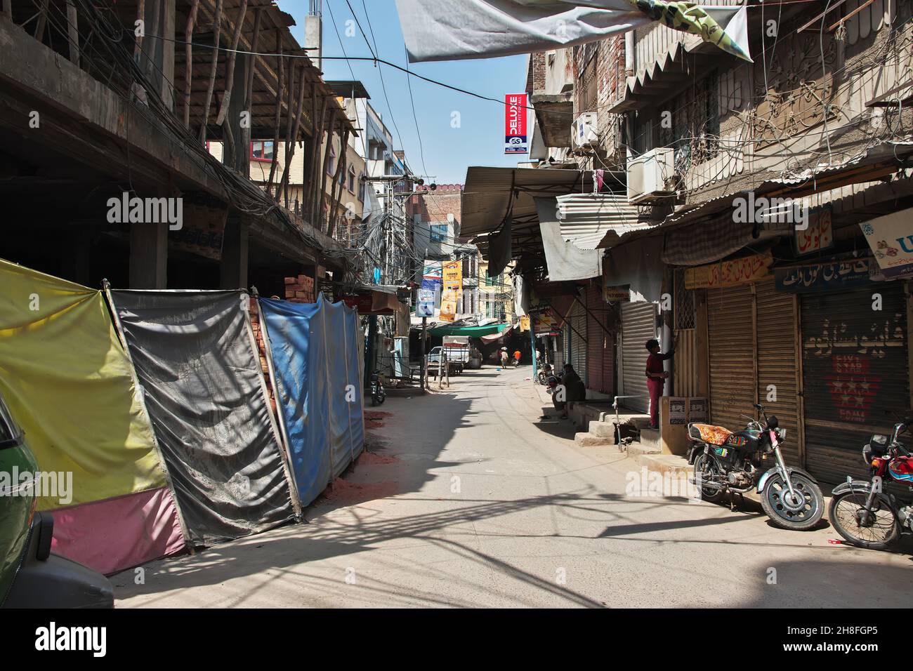 The vintage street in Lahore, Punjab province, Pakistan Stock Photo - Alamy