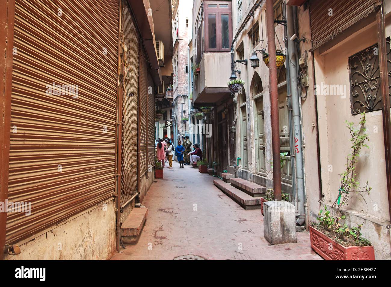 The vintage street in Lahore, Punjab province, Pakistan Stock Photo - Alamy