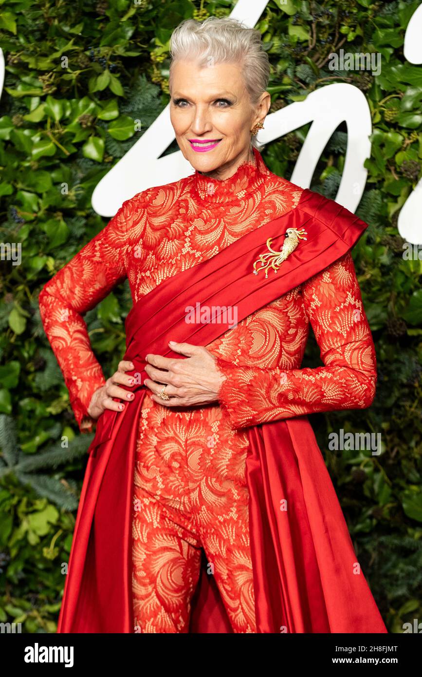 Maye Musk attends The Fashion Awards 2021 at Royal Albert Hall. London ...