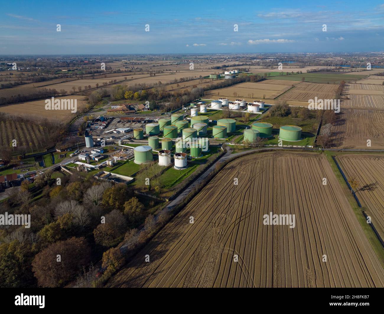Aerial view of steel round Oil Storage Tanks, storage and handling ...
