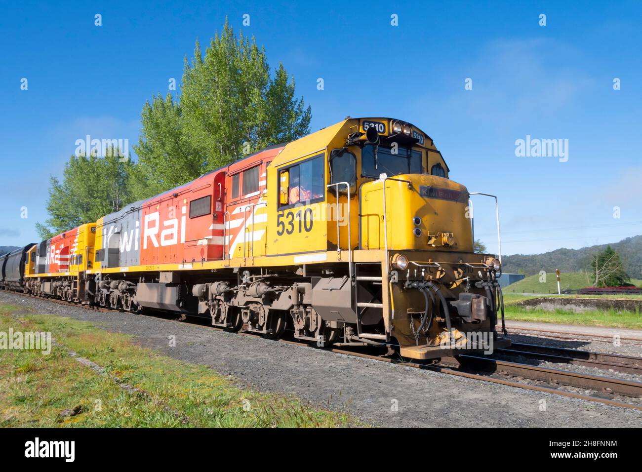 Kiwirail train carrying coal from the west coast to Lyttleton port for ...
