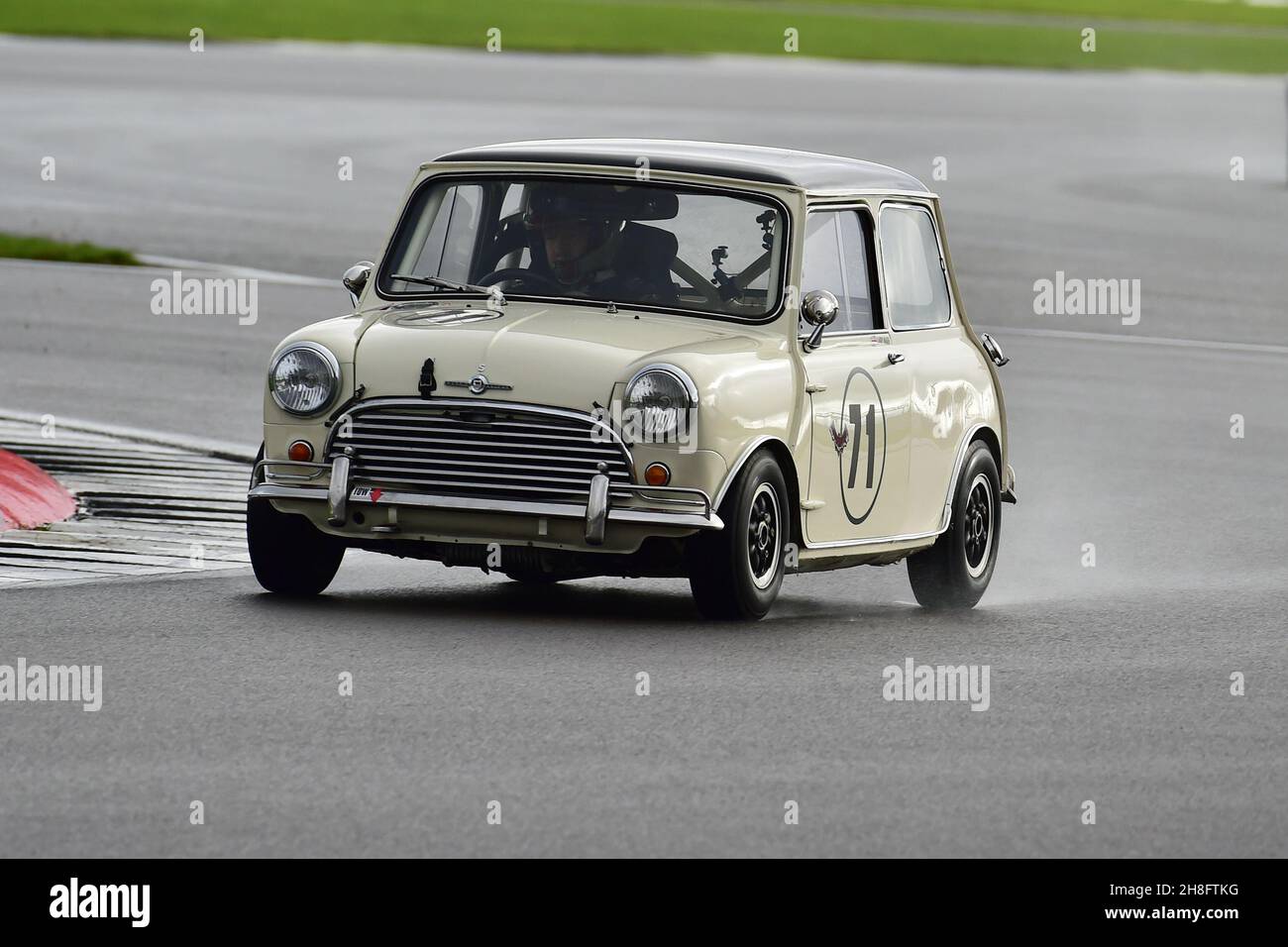 Lawrence Warr, Morris Mini Cooper S, HRDC Jack Sears Trophy, for 1958 ...