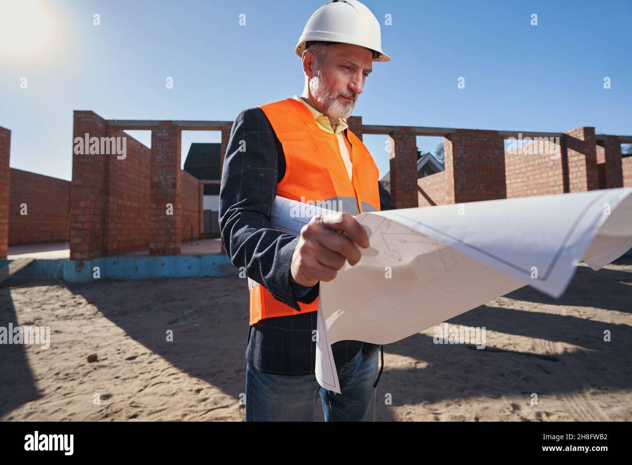 Certified engineer hi-res stock photography and images - Alamy