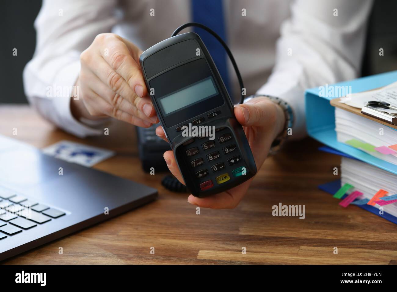 Cashless payment sign hi-res stock photography and images - Alamy