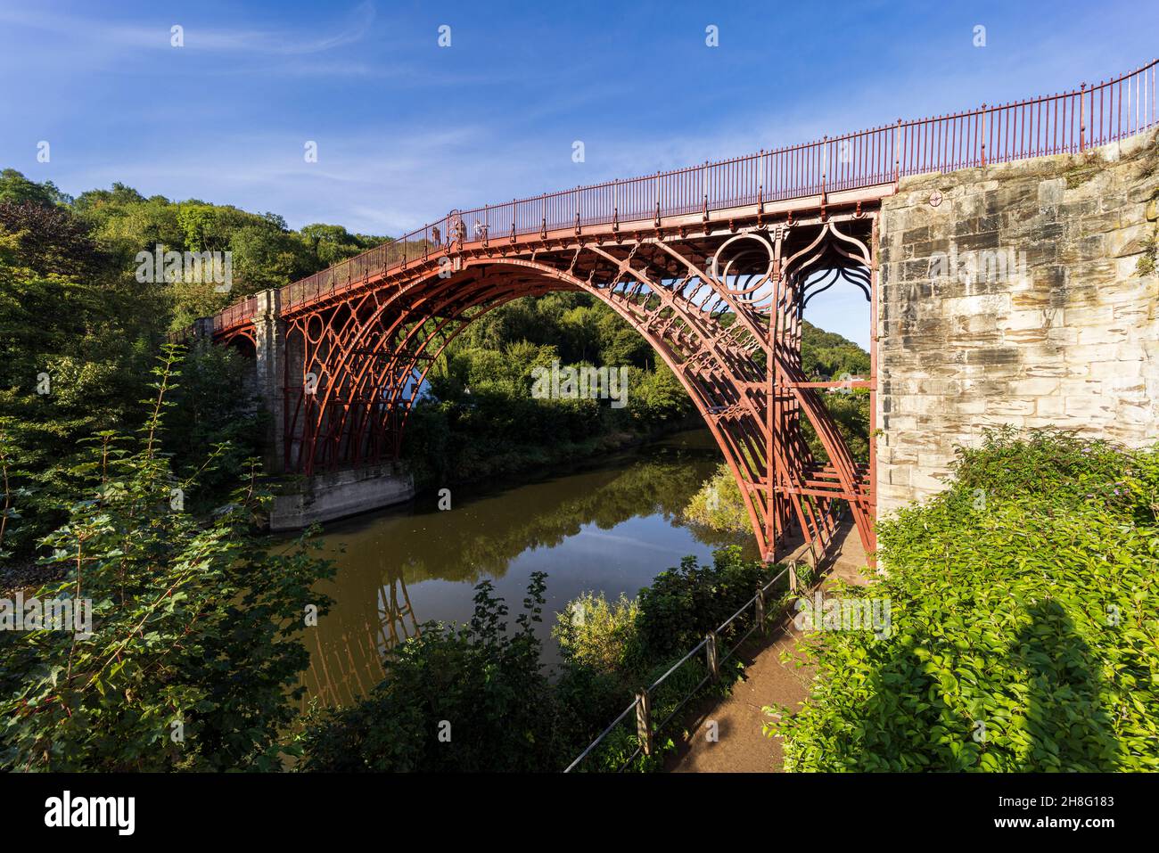 Ironbridge, cast iron bridge spanning the river Severn, built 1779 ...