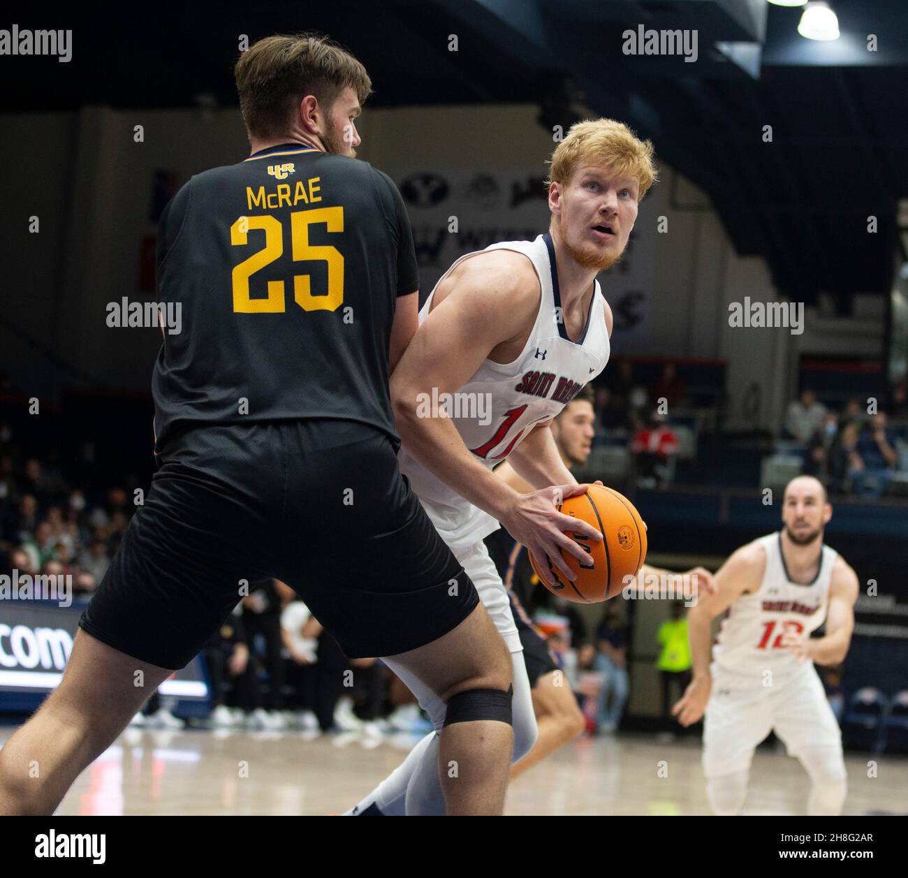 McKeon Pavilion Moraga Calif, USA. 29th Nov, 2021. CA U.S.A. St. Mary's ...