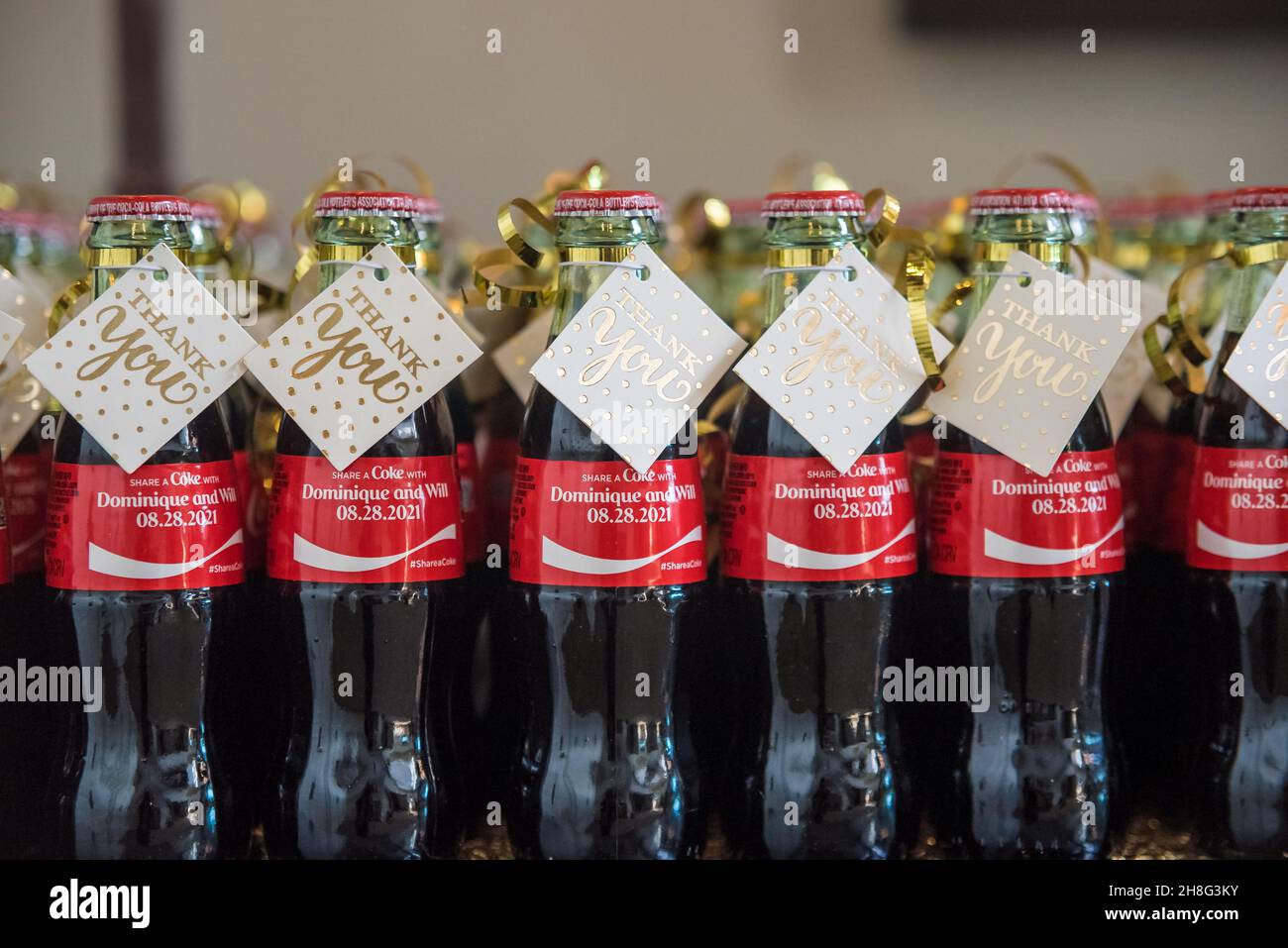 Coca cola gift hi-res stock photography and images - Alamy