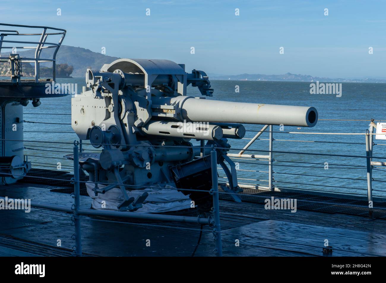 Warship machine hi-res stock photography and images - Alamy