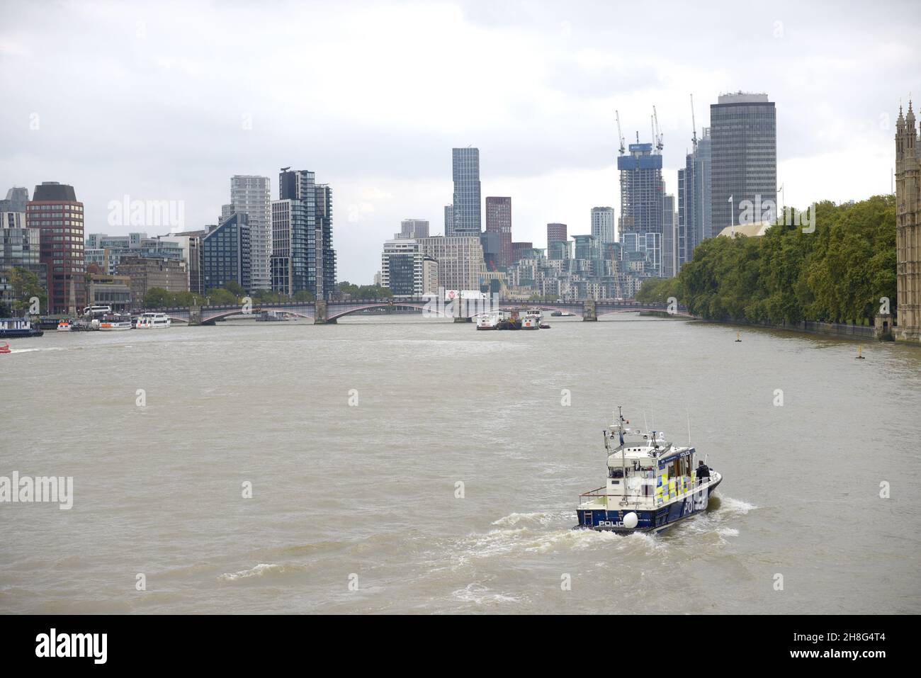 Fast response targa 31 boat hi-res stock photography and images - Alamy