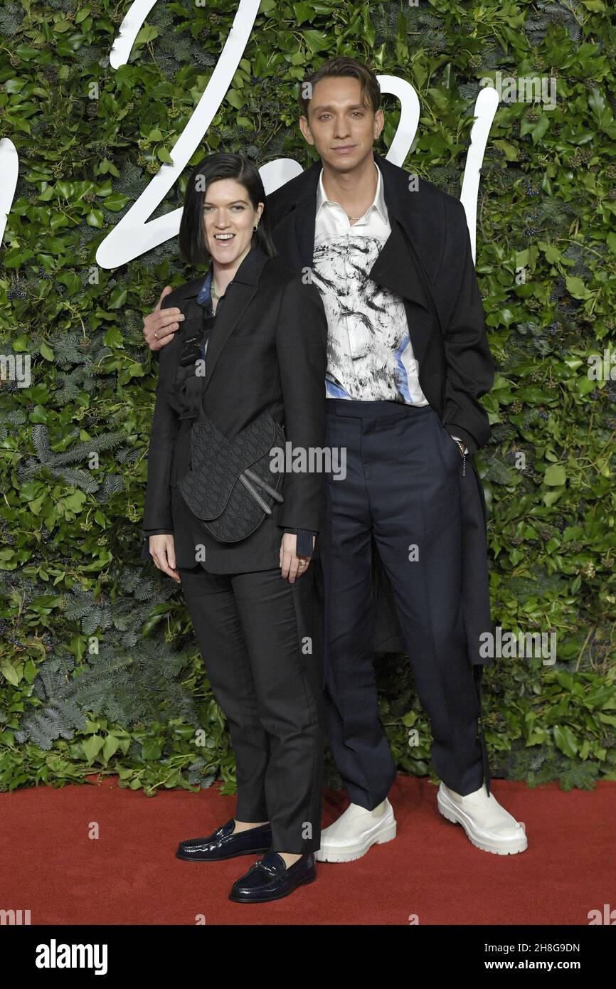Oliver Sim and Romy Madley Croft attending The Fashion Awards 2021 at ...