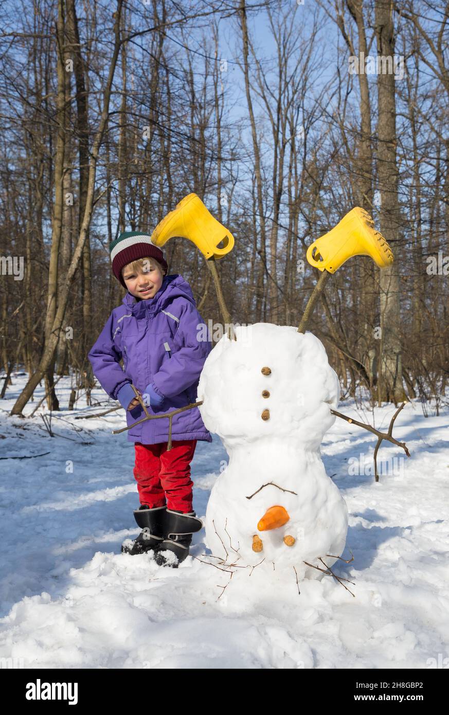 Headstand kid hi-res stock photography and images - Alamy