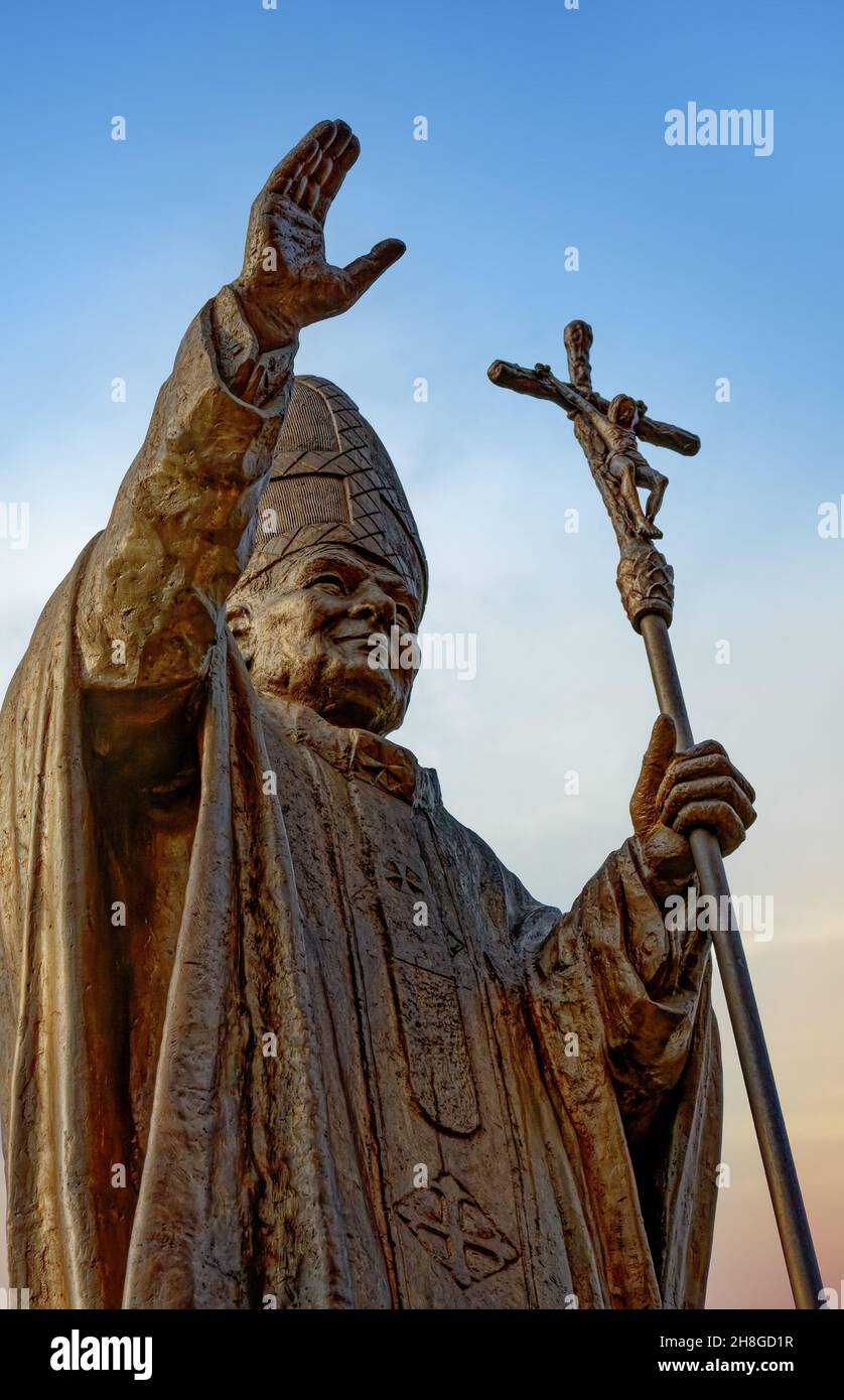 Statue of Pope John Paul II Stock Photo - Alamy