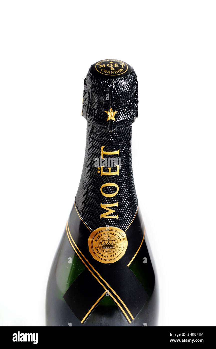 Moet and Chandon Brut Nectar Imperial Champagne Bottle , sparkling wine ...