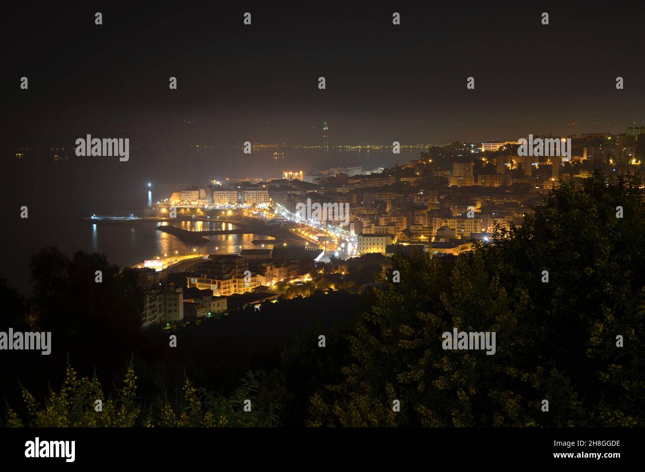 capital of algeria in night Stock Photo - Alamy