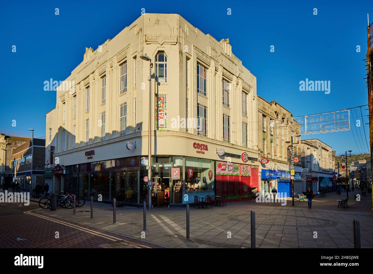 Weston super mare sovereign centre hi-res stock photography and images ...