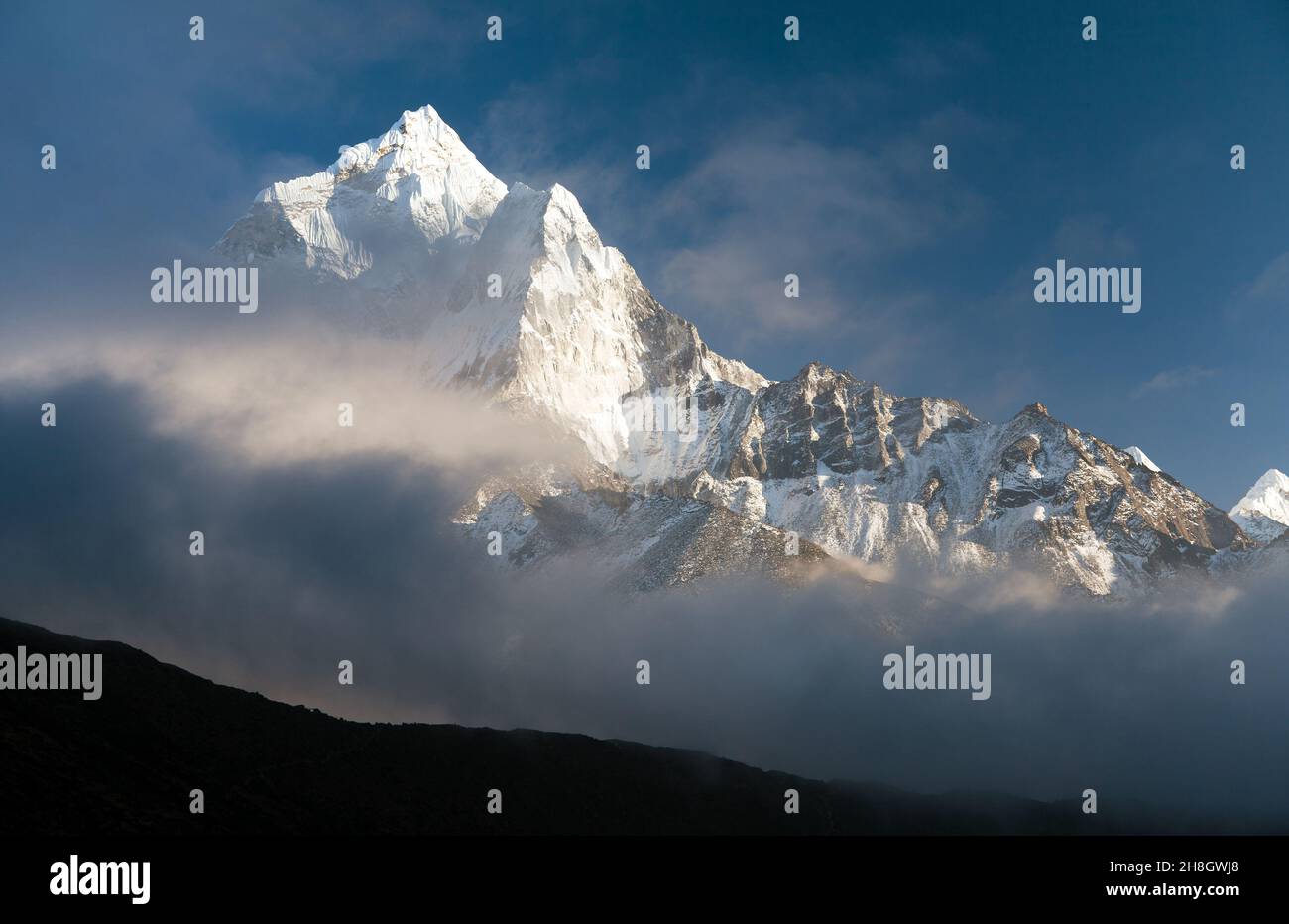 beautiful view of mount Ama Dablam - way to Everest base camp, Khumbu ...