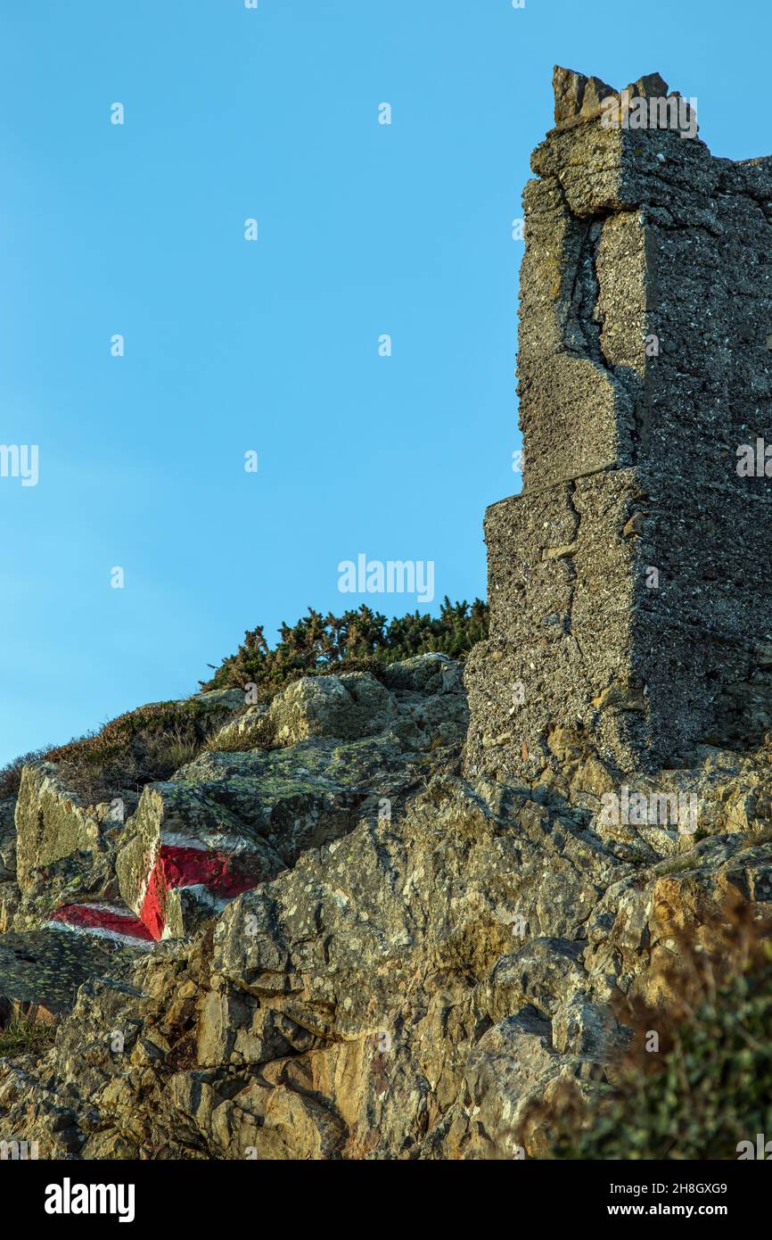 Howth castle hi-res stock photography and images - Alamy