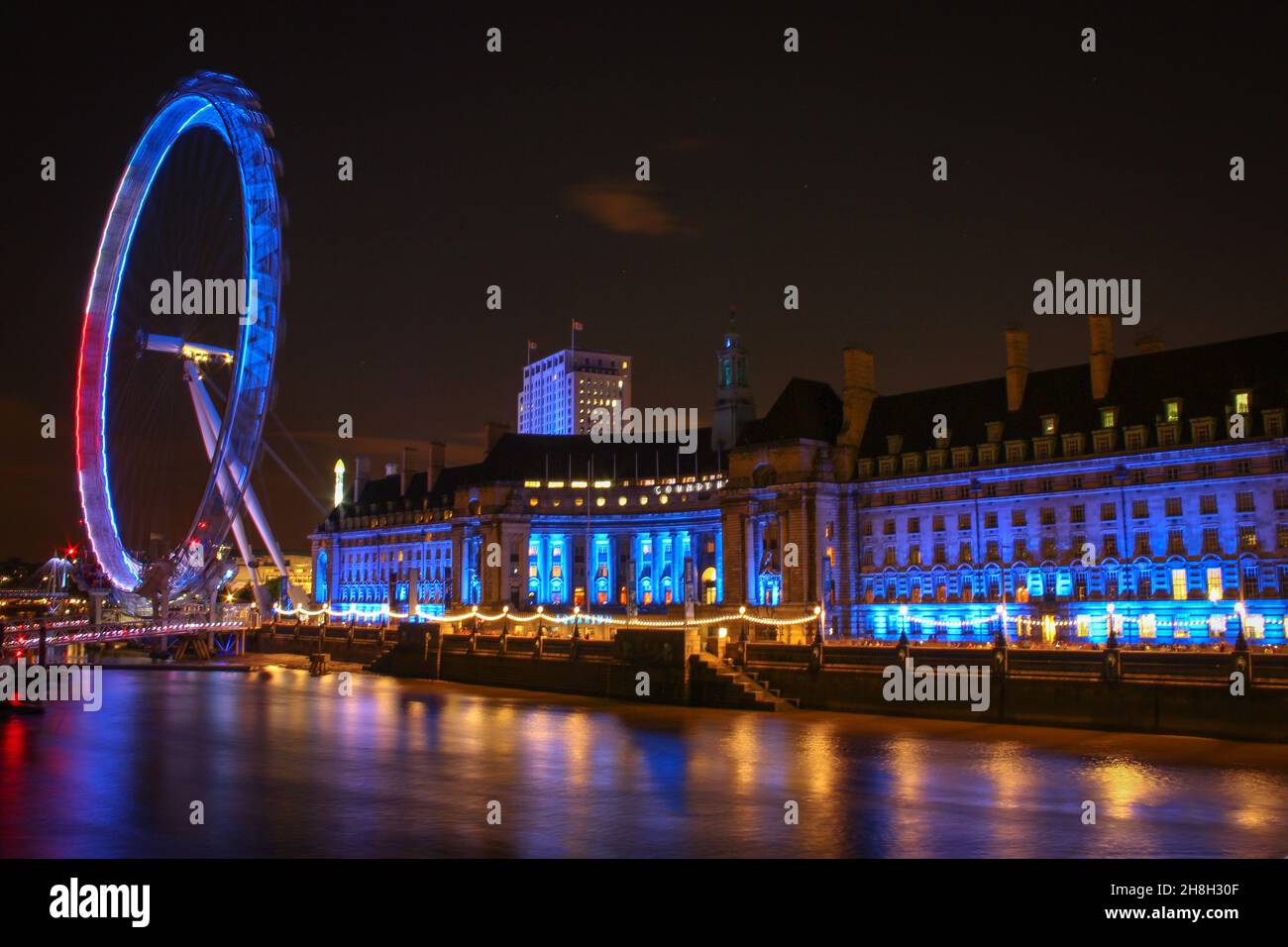 London Eye at night Stock Photo - Alamy