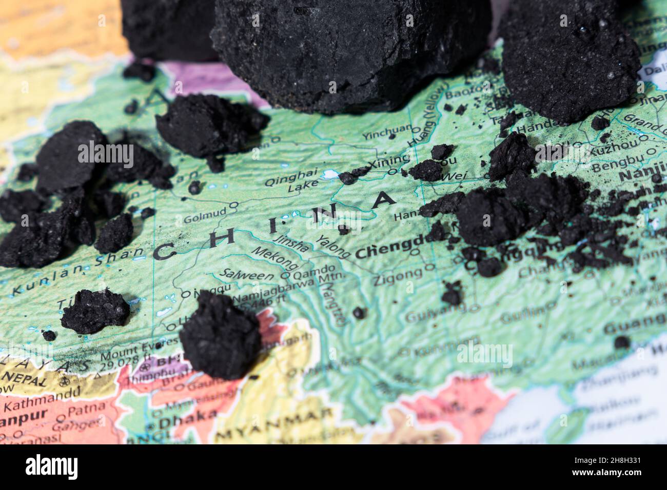 Chinese coal mine hi-res stock photography and images - Alamy