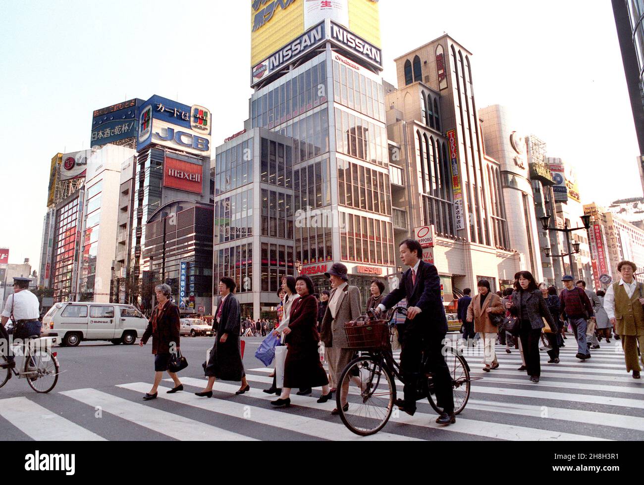 The Shibuya scrambling crossing, Japan 1990 - the world's most famous ...