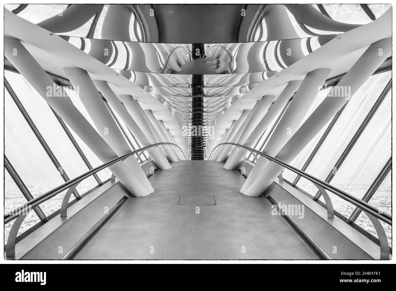 Riyadh Sky Bridge - various Stock Photo - Alamy