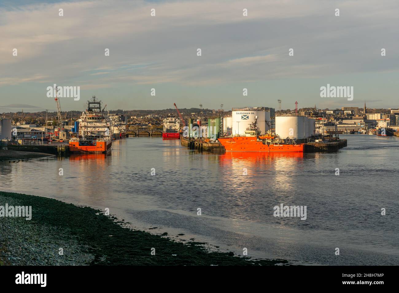 Aberdeen harbour scotland 2021 hi-res stock photography and images - Alamy