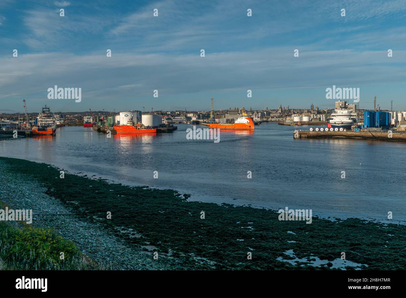 Aberdeen, Scotland, UK, November 10th, 2021, Aberdeen harbour, River ...