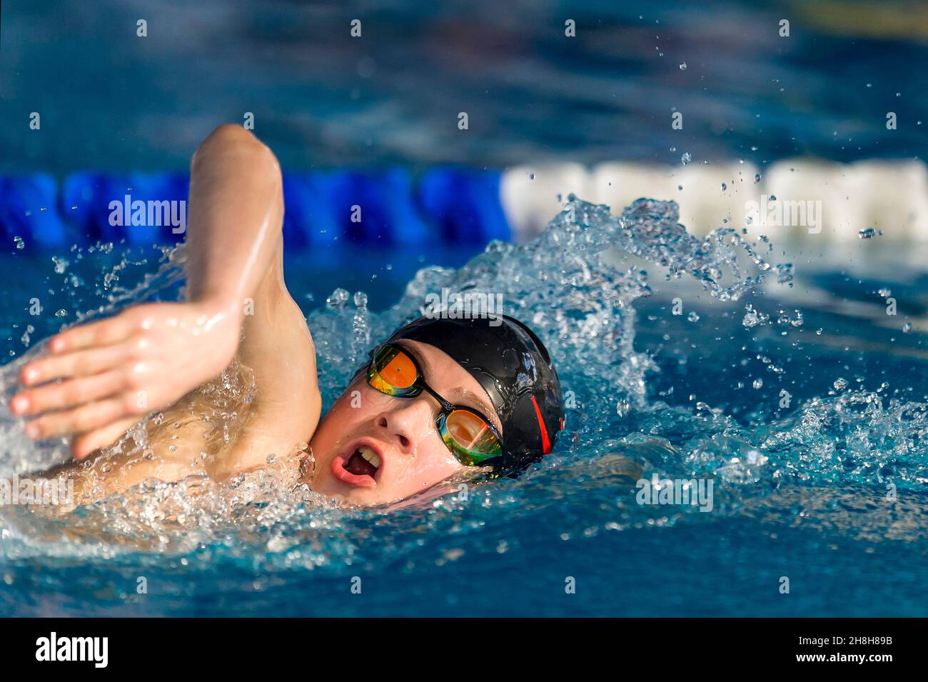 Swimmer indoor hi-res stock photography and images - Alamy