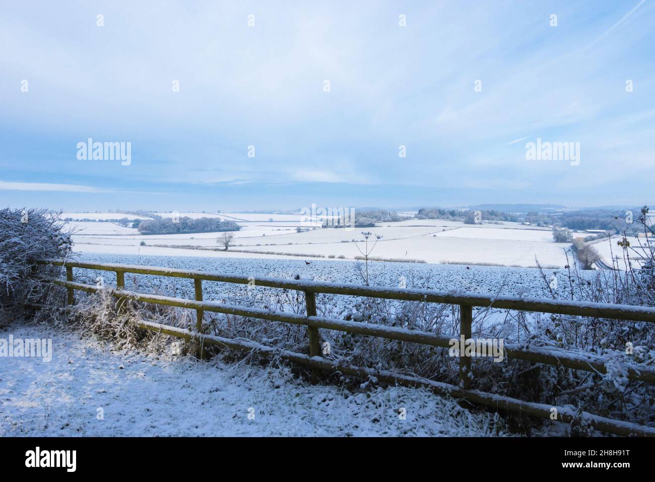 First covering of snow in the Cotswolds just east of Burford ...