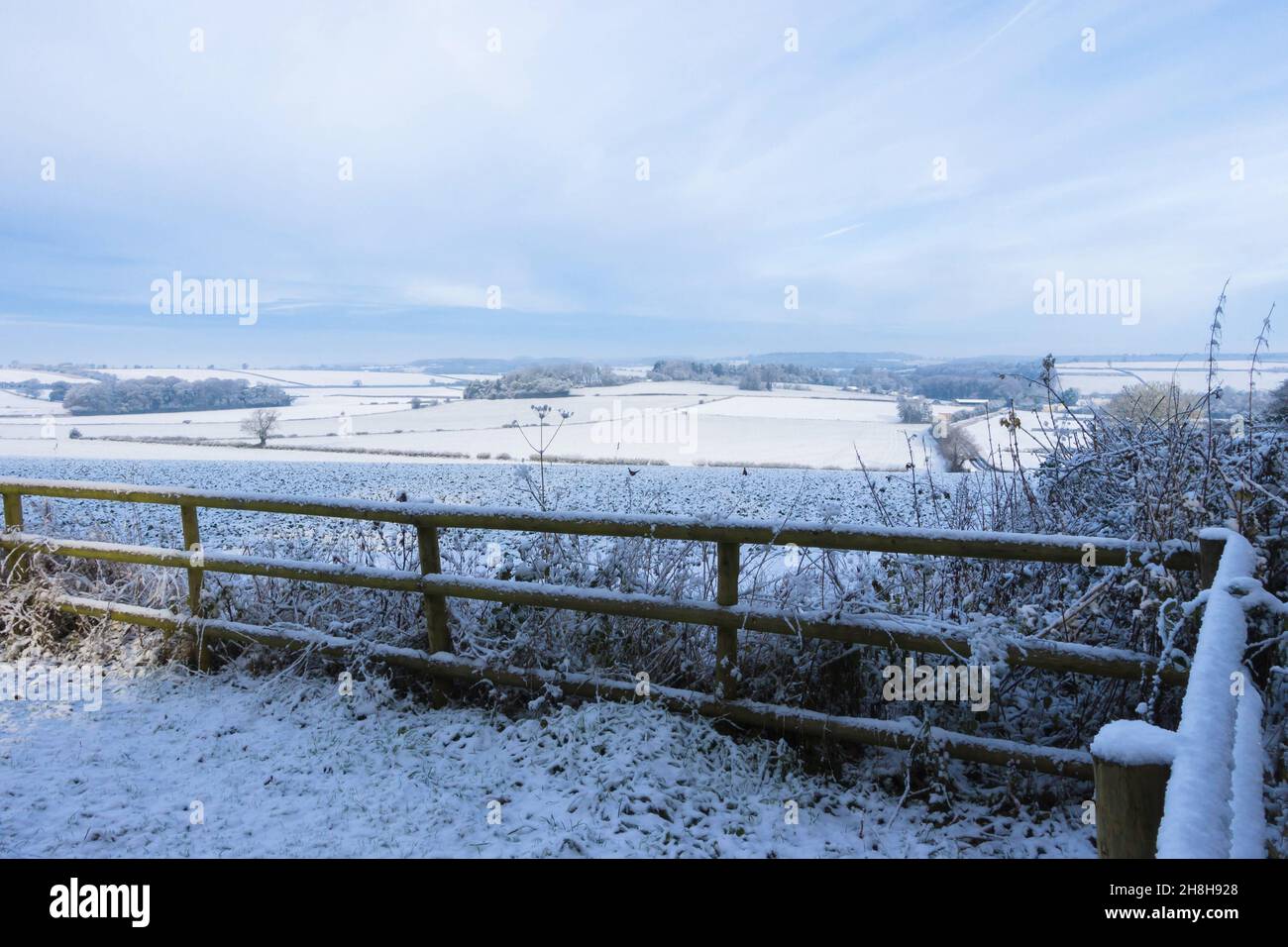 First covering of snow in the Cotswolds just east of Burford ...