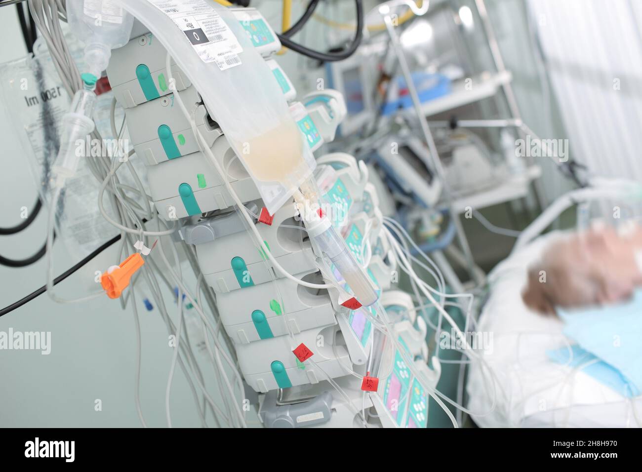 Intravenous drip intensive care hi-res stock photography and images - Alamy