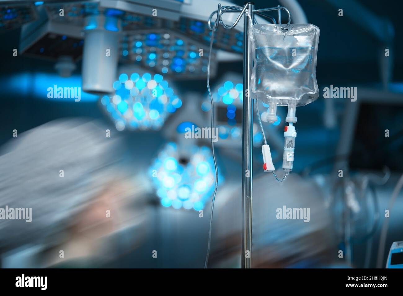 Everyday motion in the operating theatre Stock Photo - Alamy