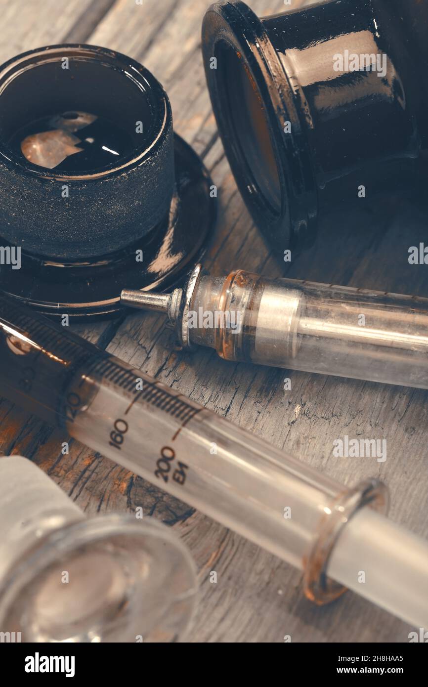 Old chemical laboratory hi-res stock photography and images - Alamy