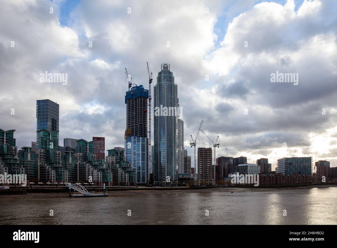 Riverside buildings from thames hi-res stock photography and images - Alamy