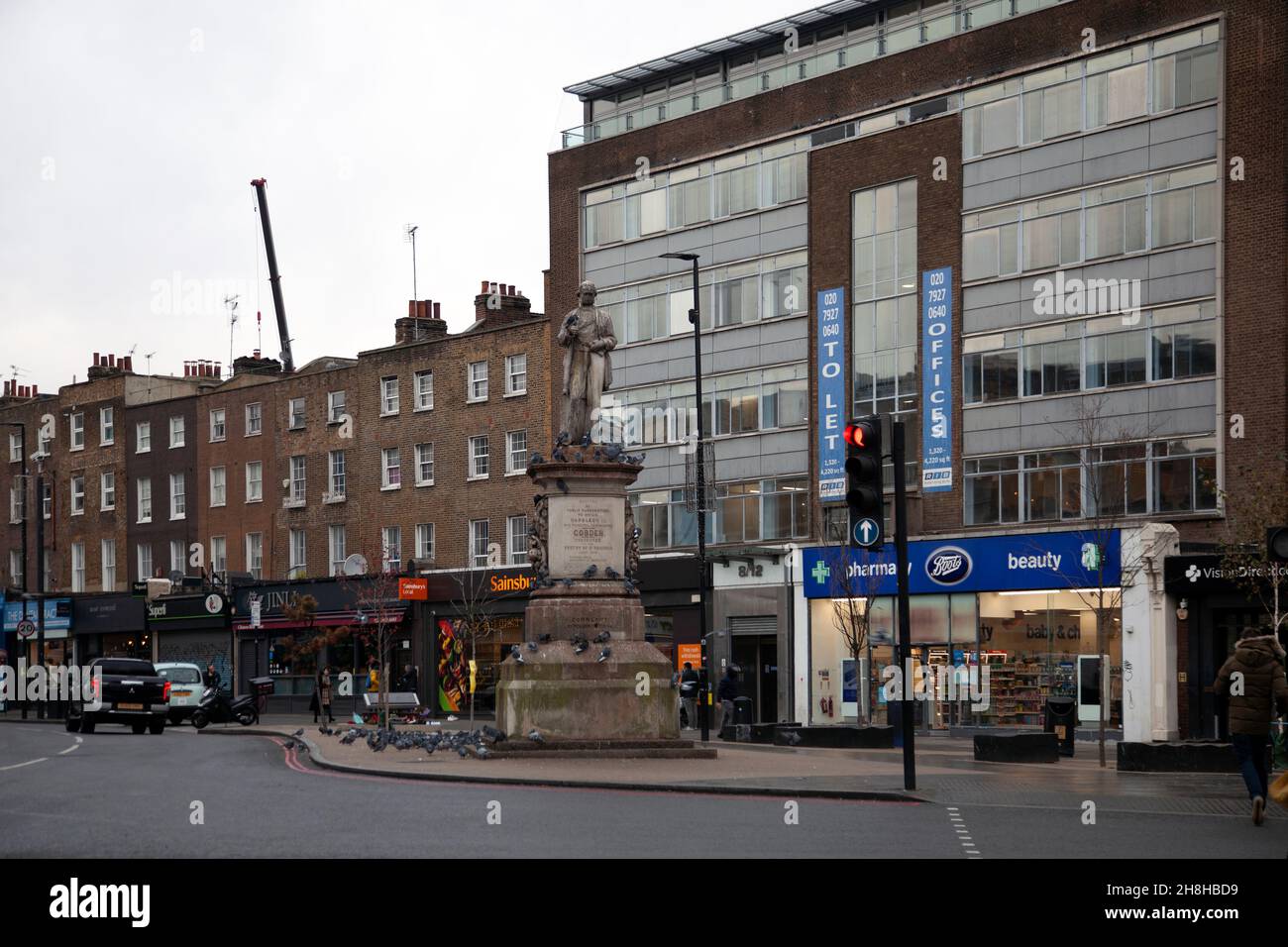 Richard cobden statue hi-res stock photography and images - Alamy